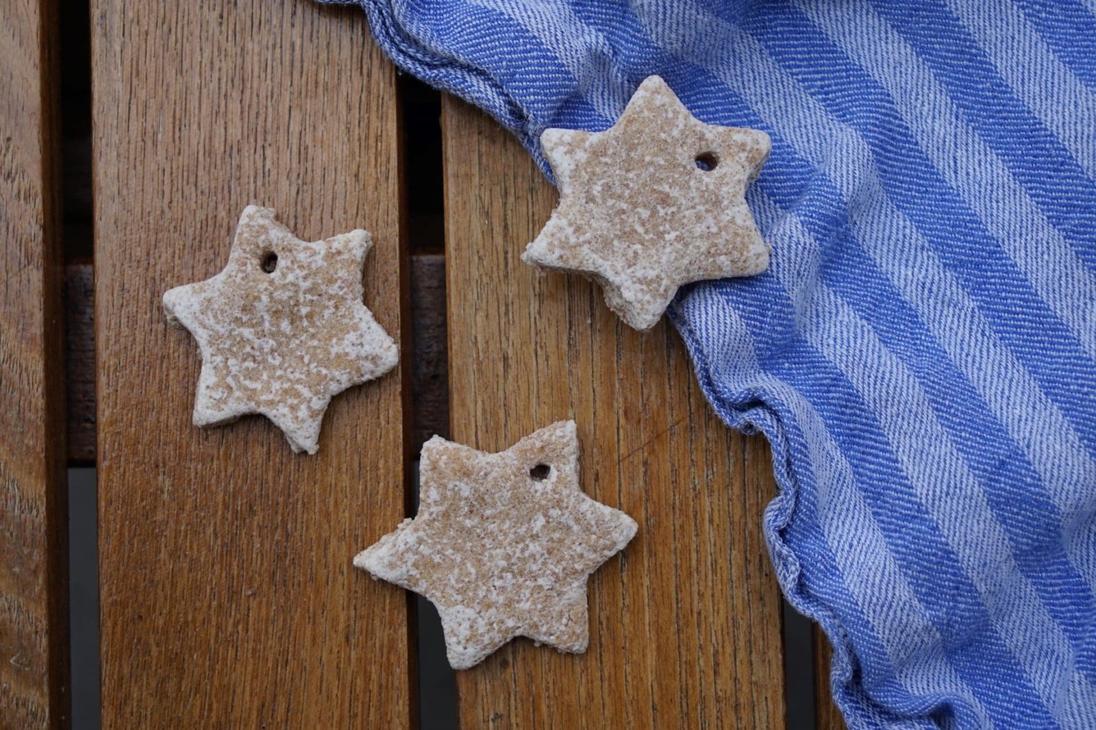 DIY Aroma Stones - Rosemary And Pines Fiber Arts
